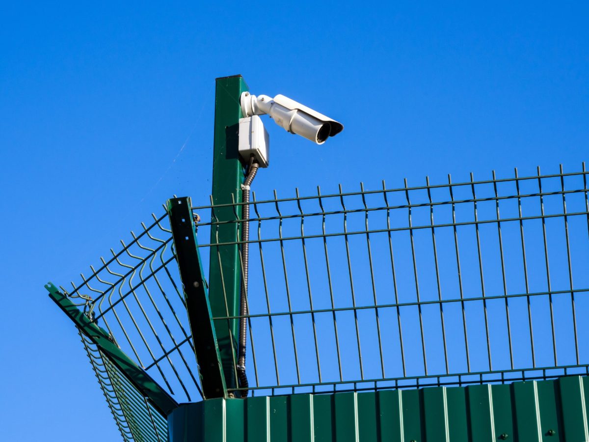 Camera with Analytics or Fence Sensor: Which is Best for Your Perimeter ...